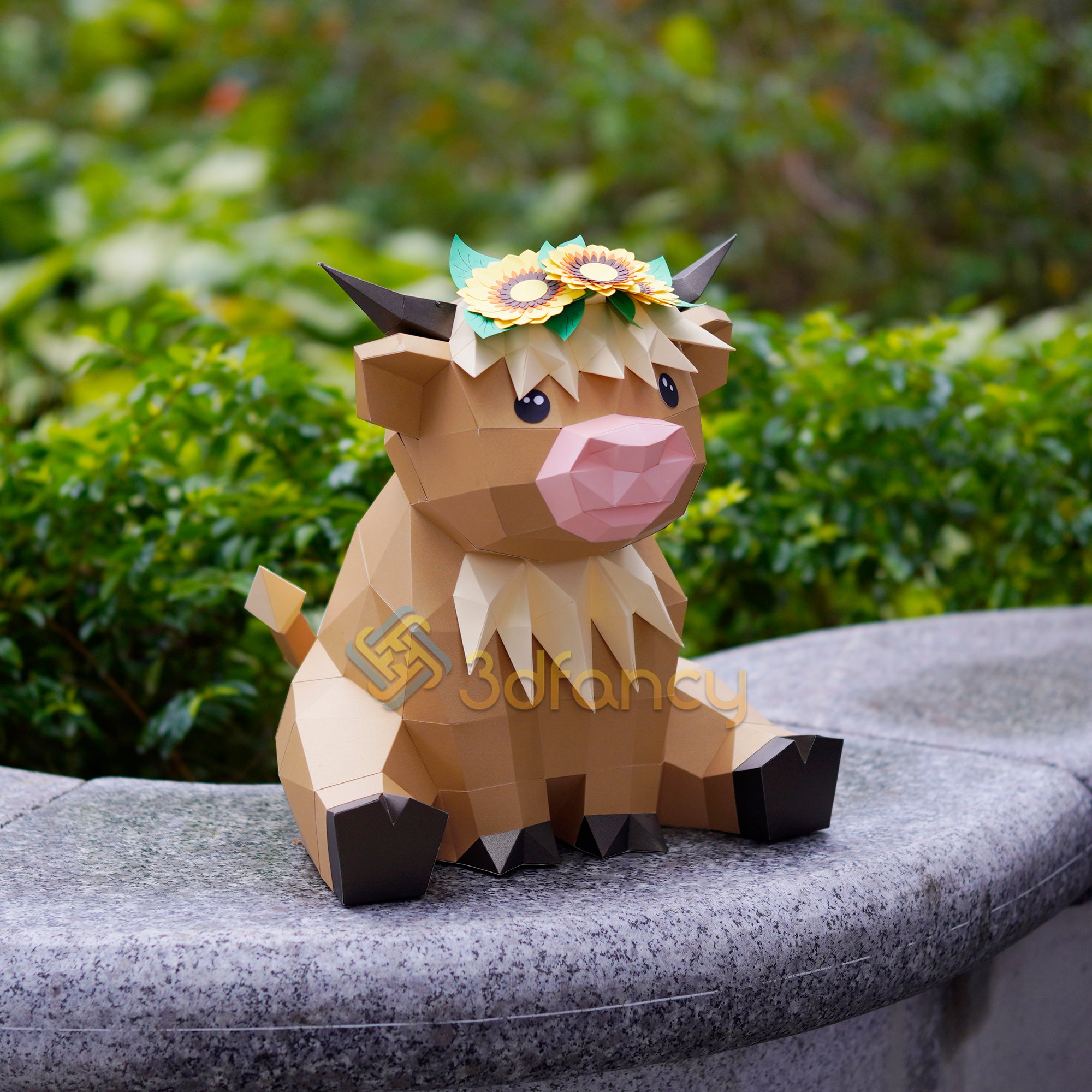 Papercraft Highland Cow Sitting PDF, SVG, Studio Template – 3dfancy