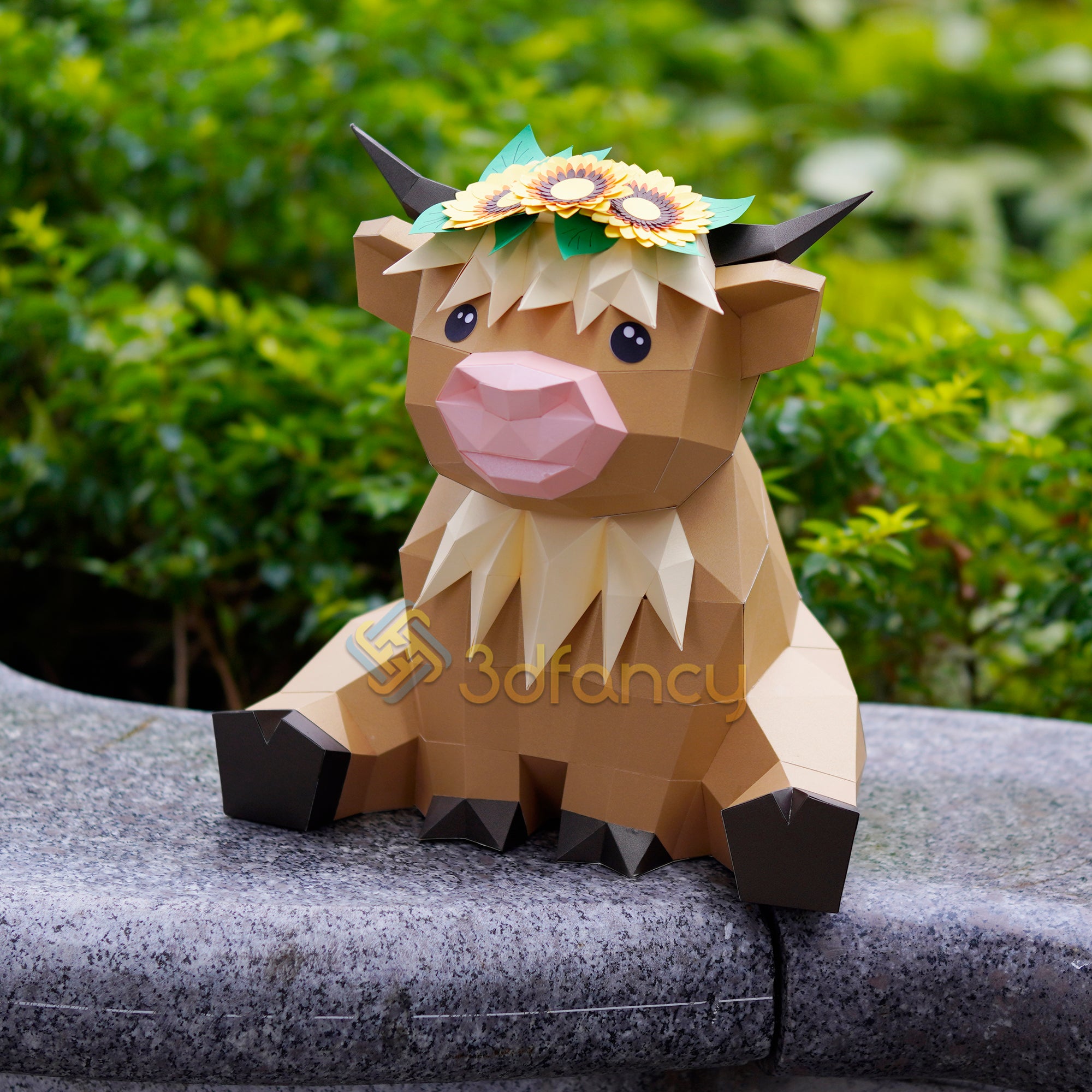 Papercraft Highland Cow Sitting PDF, SVG, Studio Template – 3dfancy